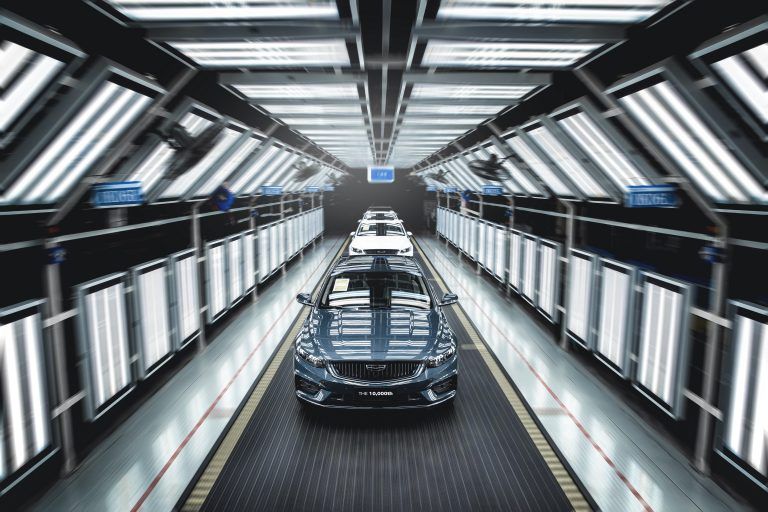 GEELY AUTO PRESENTA SU FÁBRICA CMA 5G