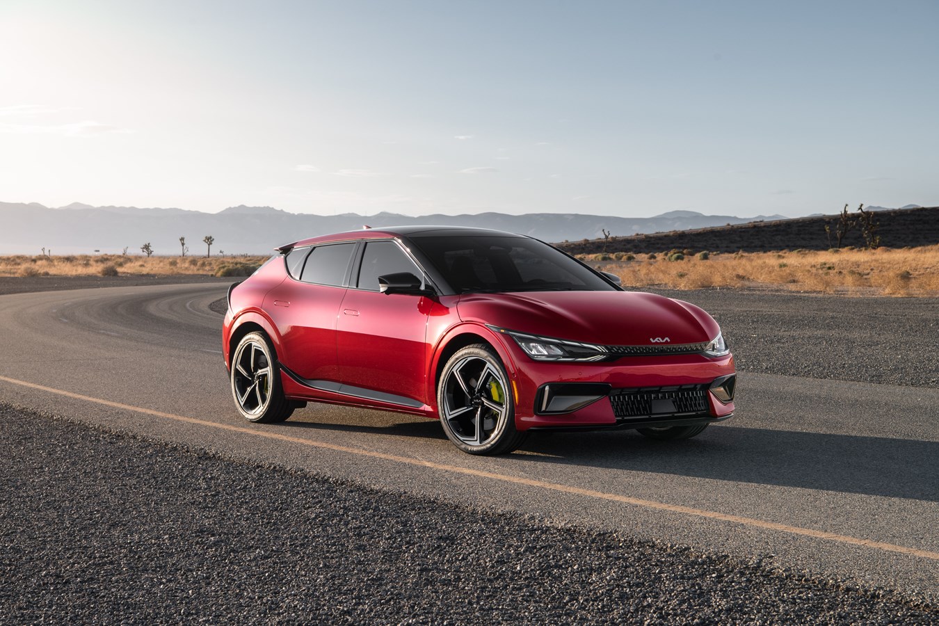 KIA EV6 GANA EL "MEJOR EV DE 2022" DE THE DRIVE - Tour Motor