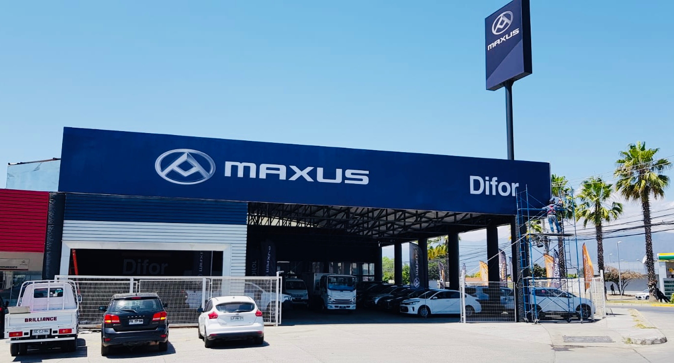 MAXUS LLEGA A RANCAGUA EN MANOS DE DIFOR - Tour Motor