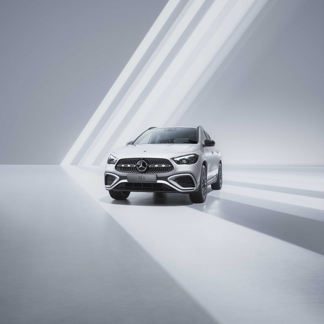 NUEVO GLA DE MERCEDES-BENZ - Tour Motor
