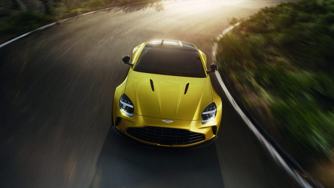 ASTON MARTIN PRESENTÓ EL NUEVO VANTAGE - Tour Motor