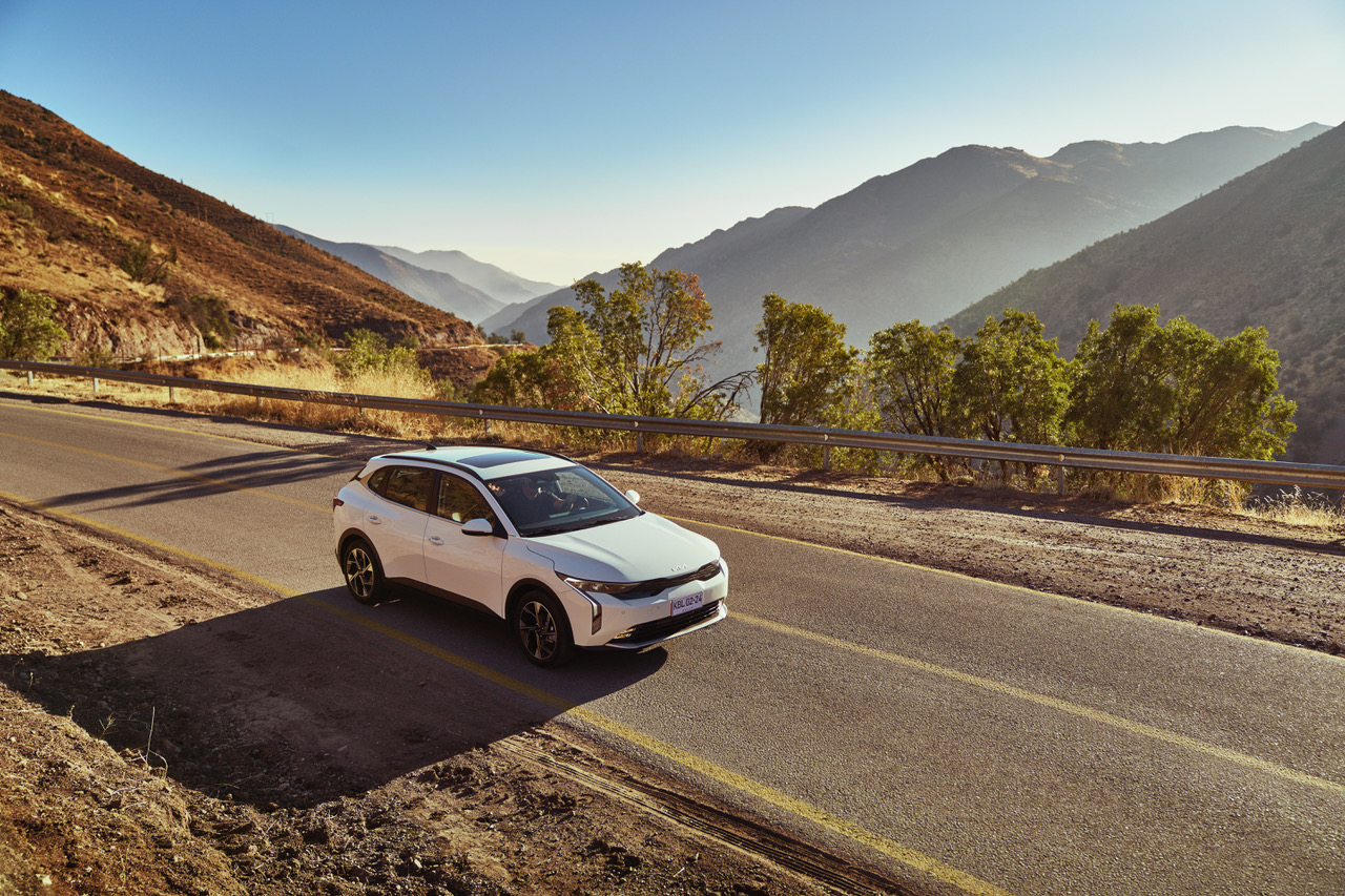 KIA K3 CROSS: UNA NUEVA MIRADA AL MUNDO SUV - Tour Motor